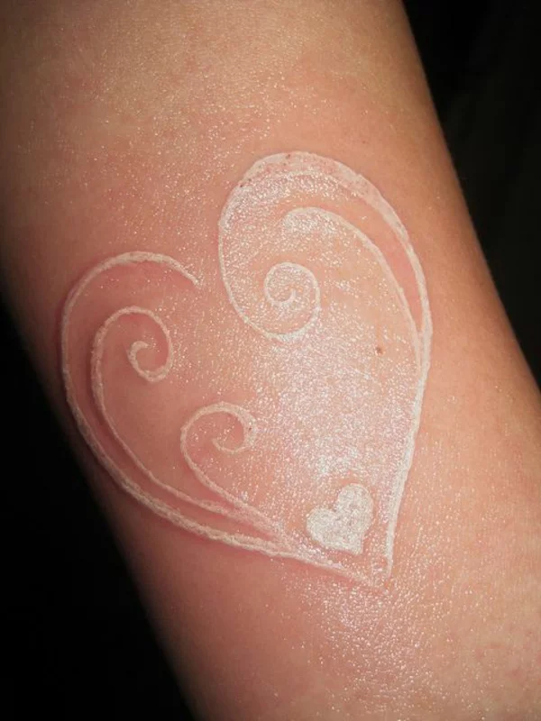 Handgelenk Weisse Tattoos